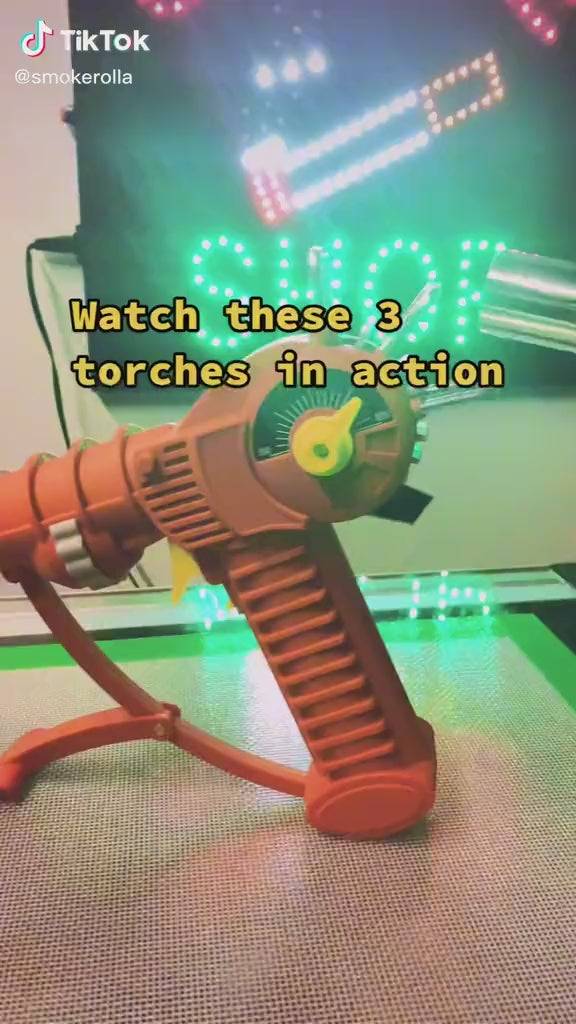 Ray Gun Torch with Stylish Futuristic Design for Dabbing – Smokerolla®